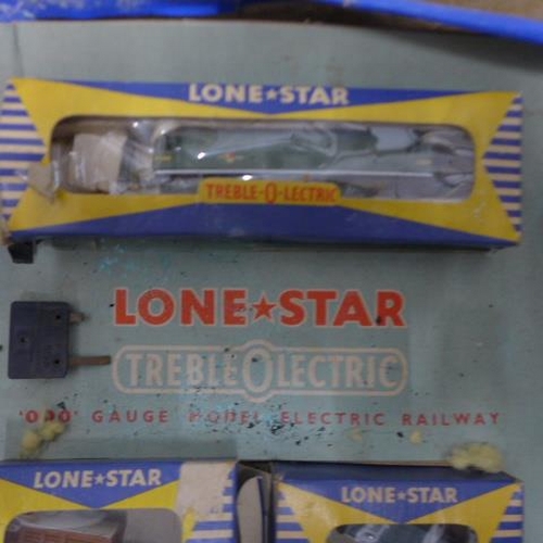 A Lone Star OOO gauge Electric Railway train set with boxed loco and ...