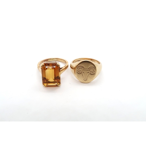 An approx 9ct (tested) yellow gold signet ring with ram's head, size K ...