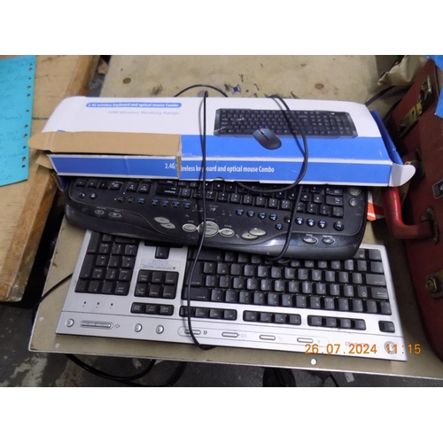 3 Computer Keyboards