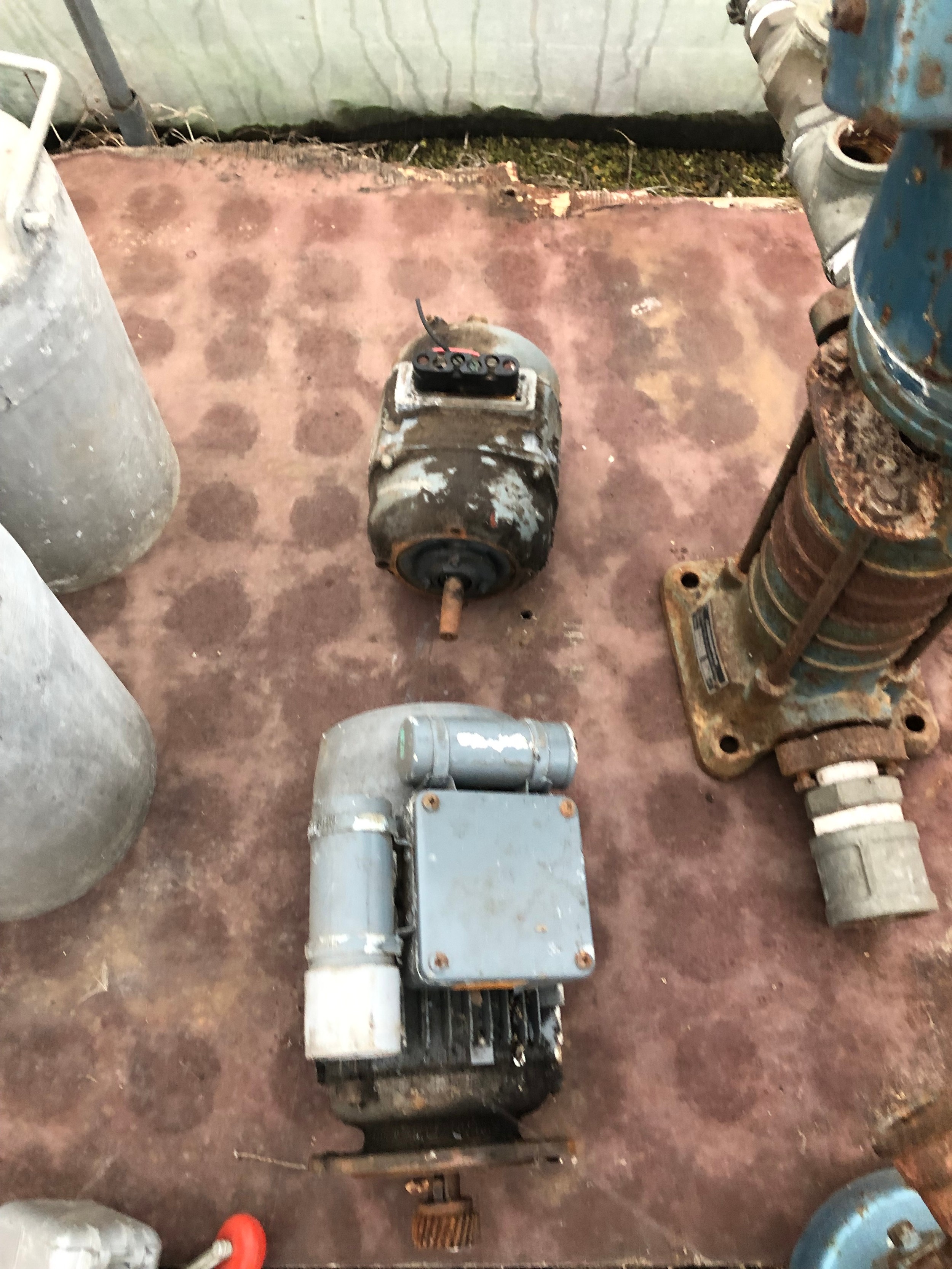 2 "Croft" gear boxes