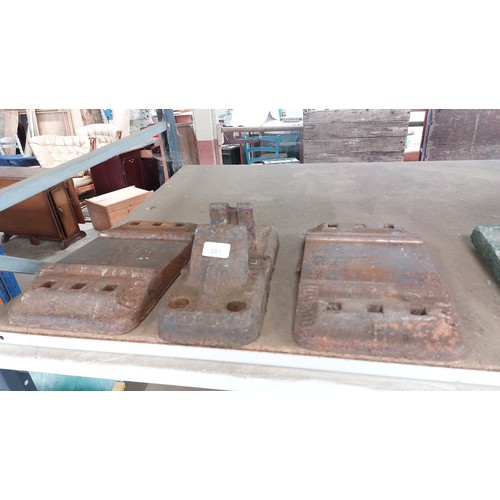 3 VINTAGE CAST RAILWAY TRACK HOLDERS