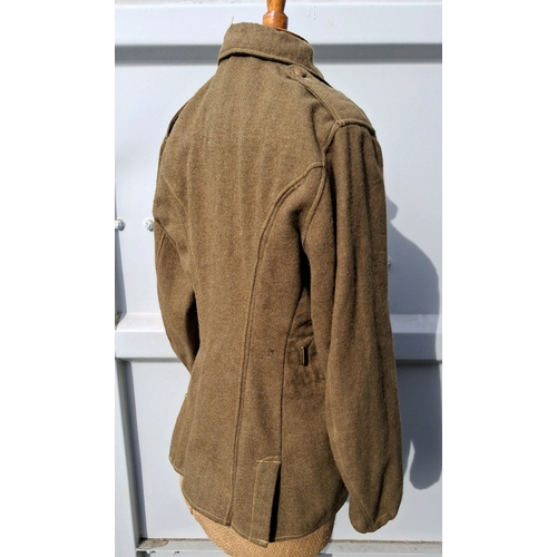 WW1 British tunic, no collar lining pre 1917, see photos.