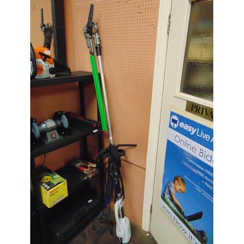 Viking Hel 700 electric extendable hedgecutter