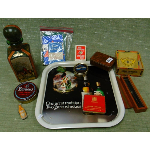 Collection of trinkets.