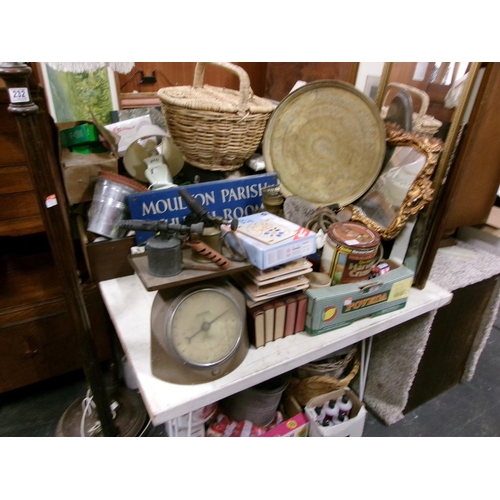 Qty Assorted Bric a Brac