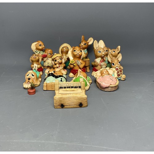 A large selection of 15 Pendelfin figures. Blossom, Rolly, Jacky ...