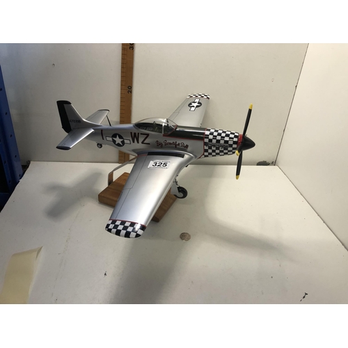 Large model plane