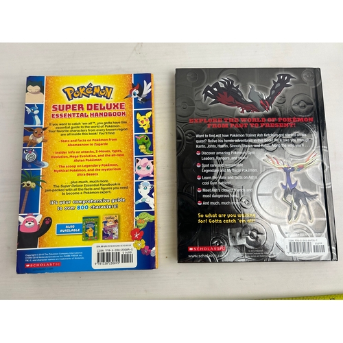 2x Pokémon Guide books