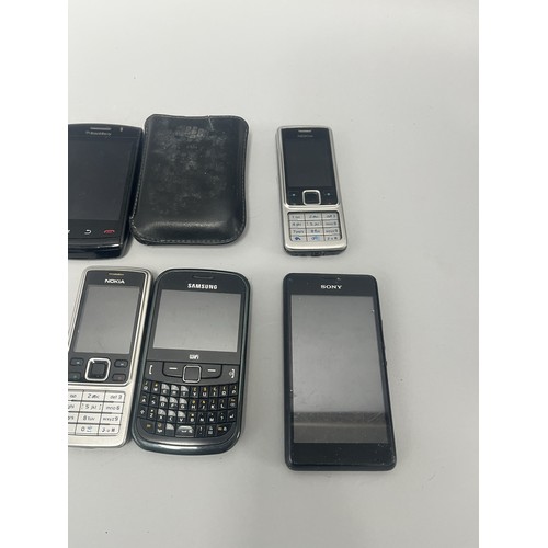 Collection of mobile phones. A Samsung S3350 (also known as Samsung ...