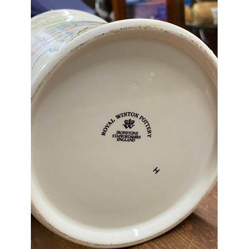 A Royal Winton pottery biscuit barrel.