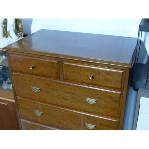 A vintage 'TRU-STYLE' 2 over 4 chest of drawers.