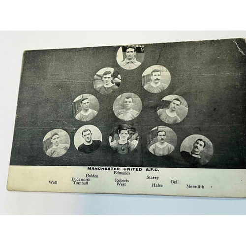 Postcard - Manchester United circa 1910/11, crease on corner