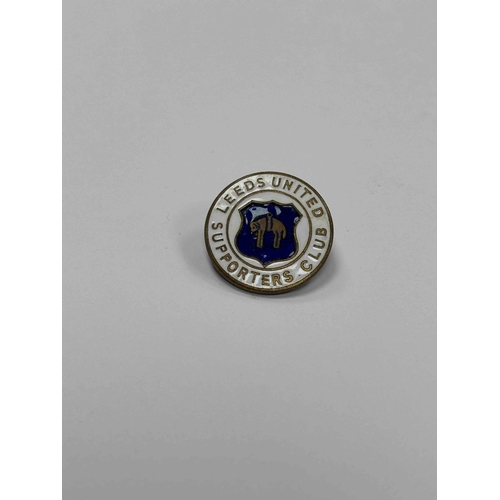 Badge - Leeds United Supporters club badge