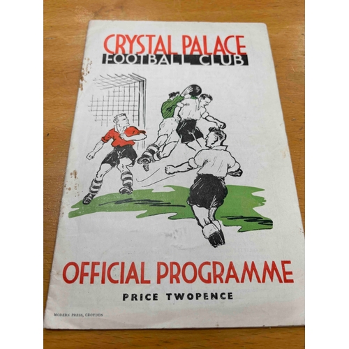 1938/39 Crystal Palace v Queens Park Rangers, no writing
