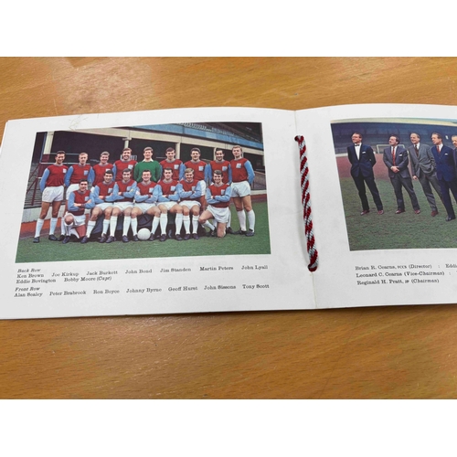 1965 West Ham United FA Cup Final Banquet. Menu etc, great item