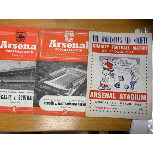 ARSENAL 3 programmes for matches played at arsenal 1951/2 Boxers v ...