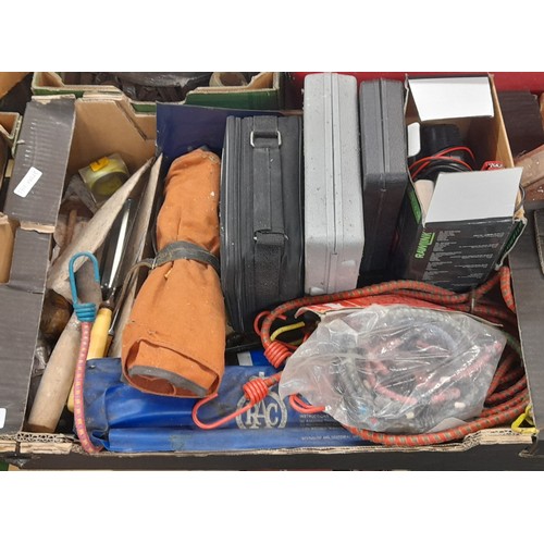 CARTON - RAW LINK BATTERY, BUNGEE CORDS, TYRE INFLATOR AND OTHER MIXED ...