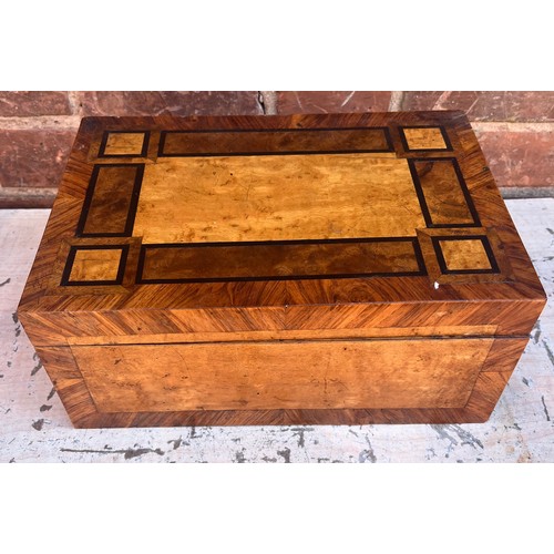 VICTORIAN WALNUT PARQUETRY BOX