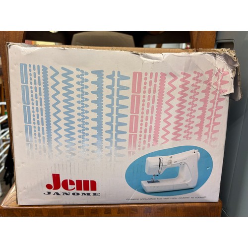 BOXED JANOME JEM ELECTRIC SEWING MACHINE