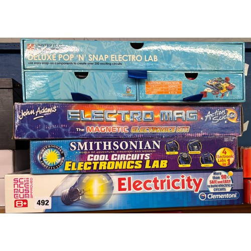 SELECTION OF SCIENTIFIC ELECTRO LAB GAMES/KITS