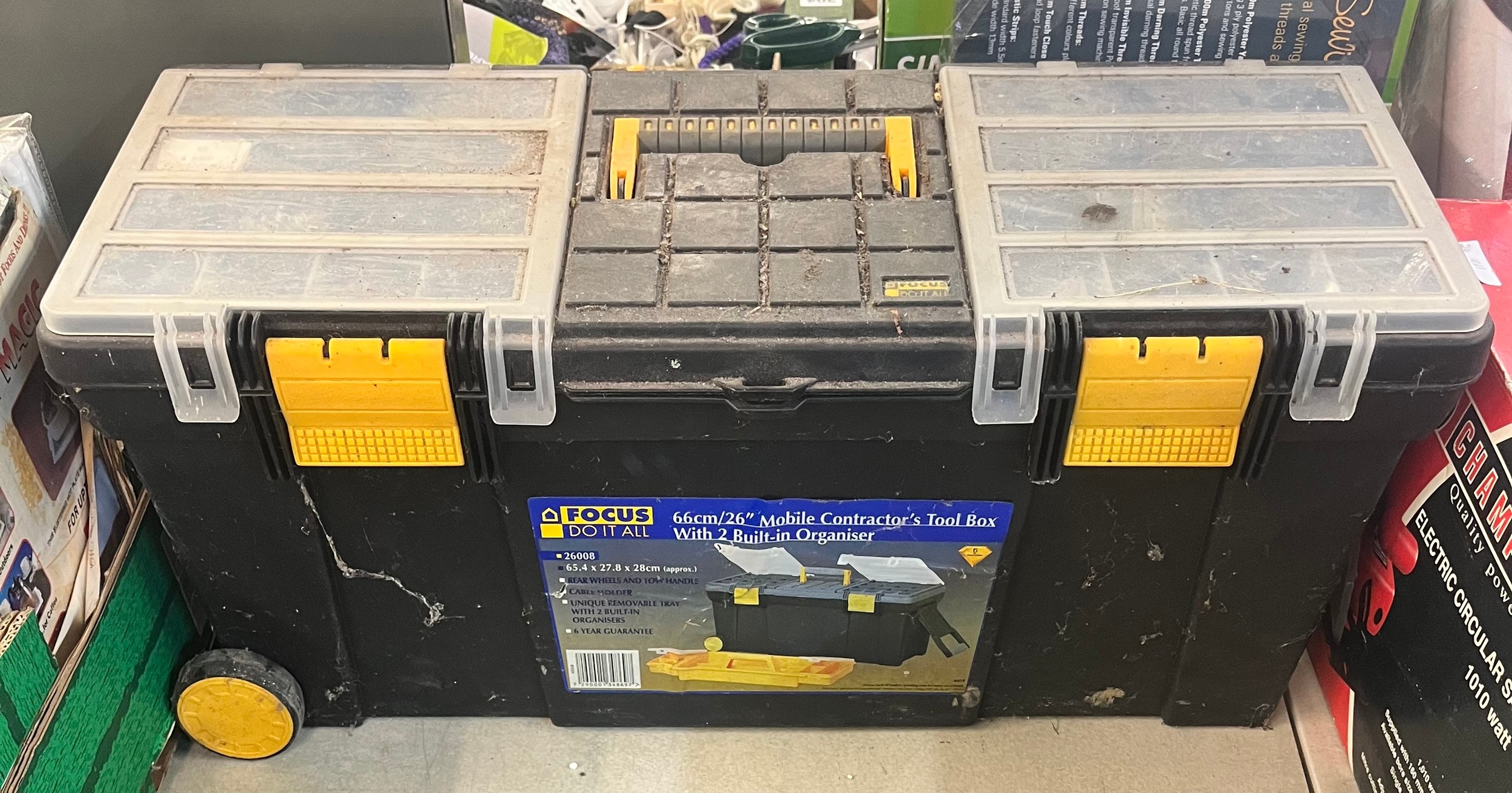 26" CONTRACTORS TOOLBOX AND CONTENTS