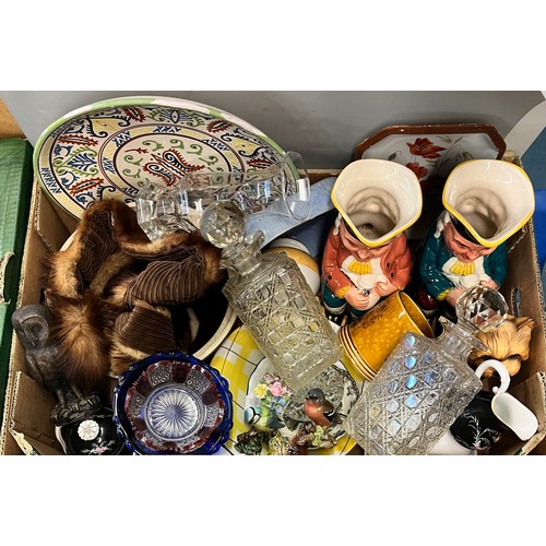 CARTON CONTAINING BESWICK BIRDS, TOBY JUGS, POTTERY WALL CHARGER AND ...