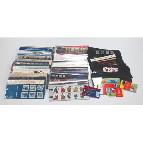 Stamps; A collection of Great Britain Presentation Packs, (mainly post ...