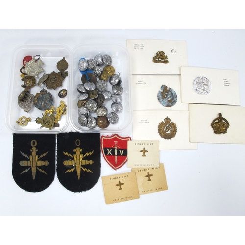 Military Cap Badges, Military & Fire Service buttons, XIV Century Army ...