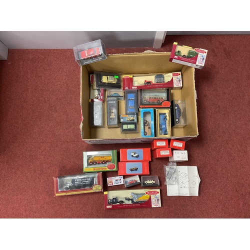 Six boxed Model kit cars by South Eastern Finecast and Tobier Models ...