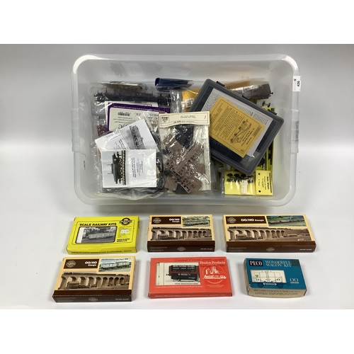 A collection of 00 gauge rolling stock kits, mostly in original ...