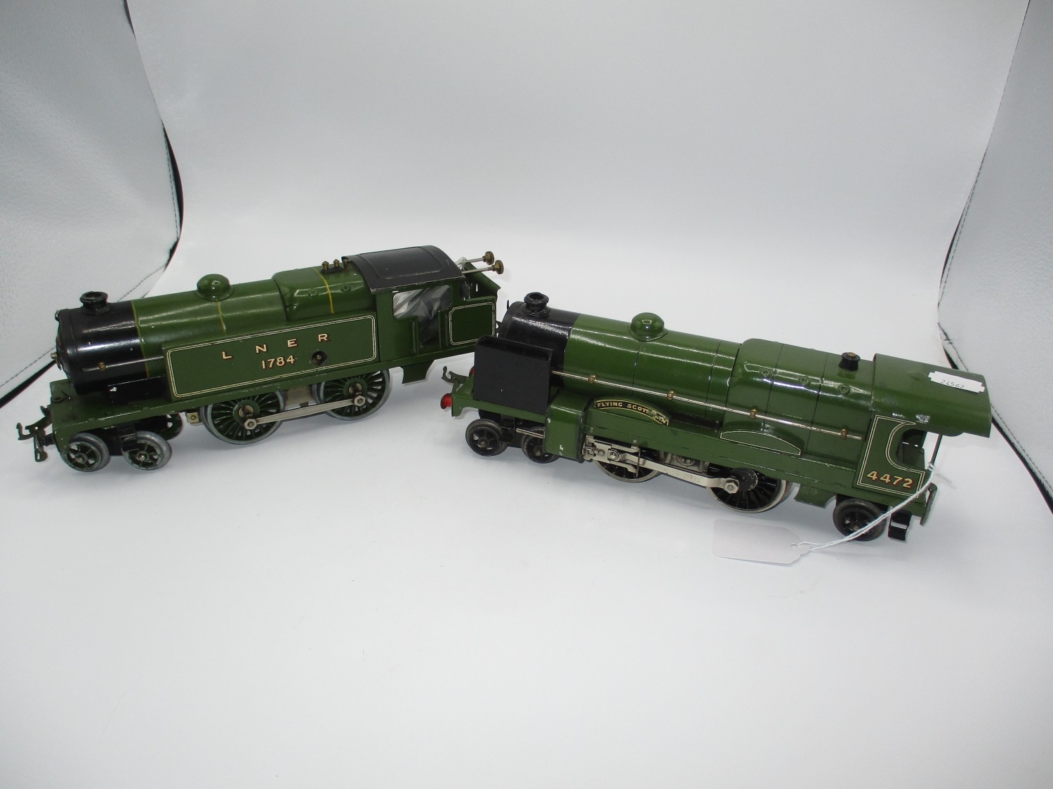 Hornby LNER 1784 Loco and Flying Scotsman 4472 Loco