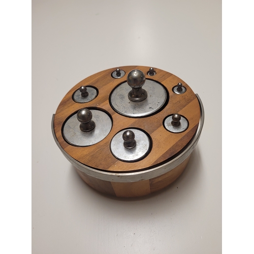 complete set of weights for kitchen weighing scales set.