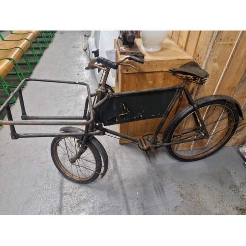 Vintage butchers bike