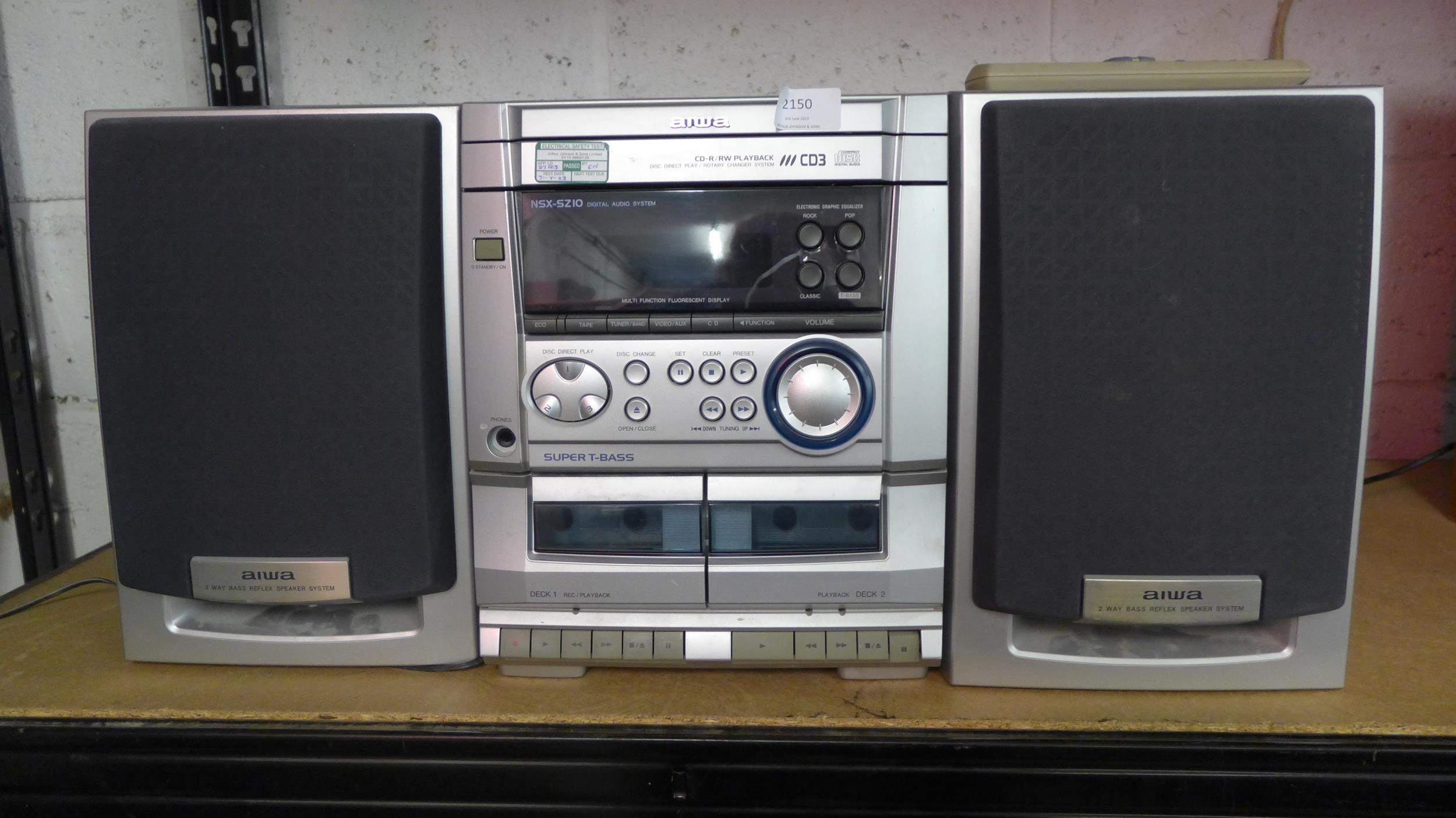 Aiwa hi-fi system with speakers