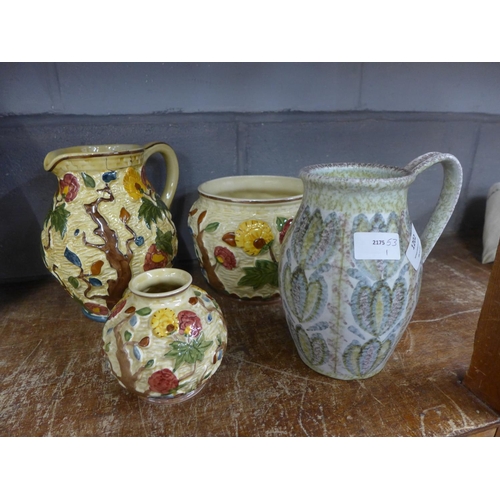 A Denby Glyn Colledge jug, an Indian Tree jug a/f, and two vases ...