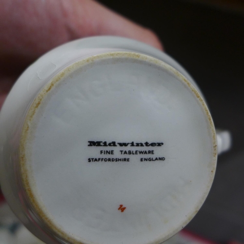 A collection of Midwinter Spanish Garden dinner and teaware **PLEASE ...