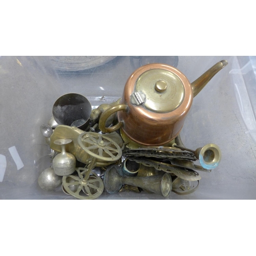 A box of brassware, copper and pewter **PLEASE NOTE THIS LOT IS NOT ELIGIBLE FOR POSTING AND PACKING