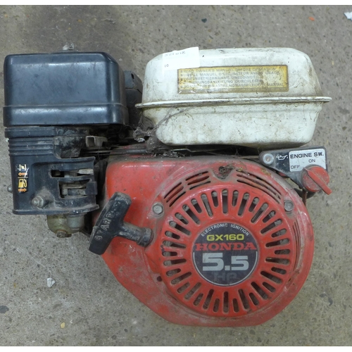 A Honda GX160 5.5hp electric ignition petrol engine