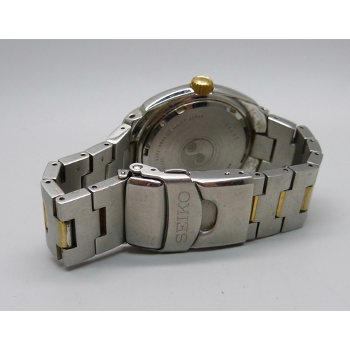 A Seiko Kinetic Auto Relay wristwatch