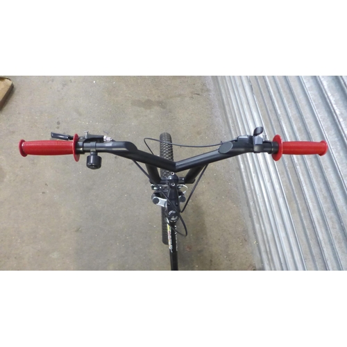 A Mission cycles Trike MX with Shimano gear set, custom wheels and an ...