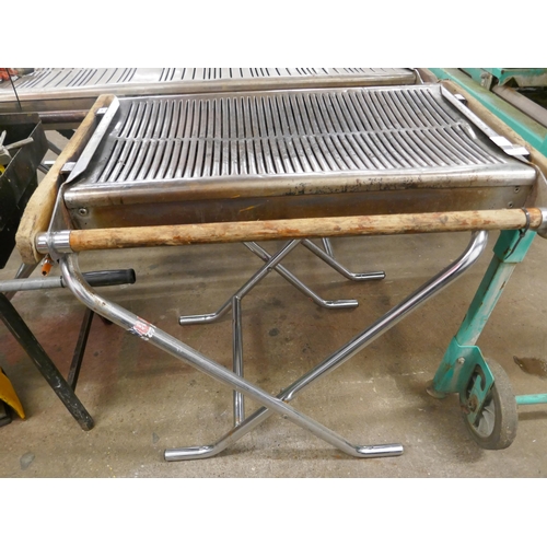 A Cinders Cavalier 90cm x 66cm fire box propane barbecue