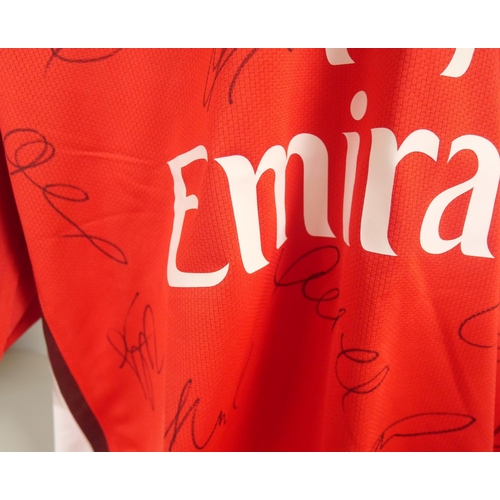 An XL 2009/10 Arsenal shirt signed with 20 players autographs, tags ...