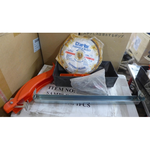 A sample Clarke ETC8 230v electric tile cutter* This lot is subject to VAT