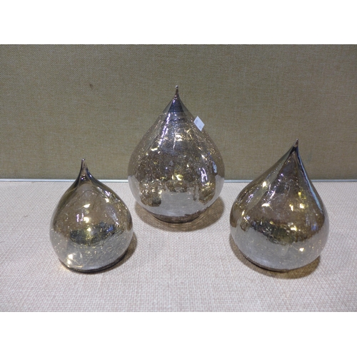 LED glass raindrops (352-231) *This lot is subject to VAT