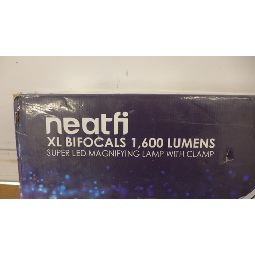 A Neatfi XL bifocals 1600 Lumens LED desk magnifying lamp