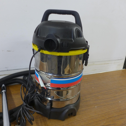 A boxed sample Clarke Vac-King wet and dry dust extractor vacuum *This ...