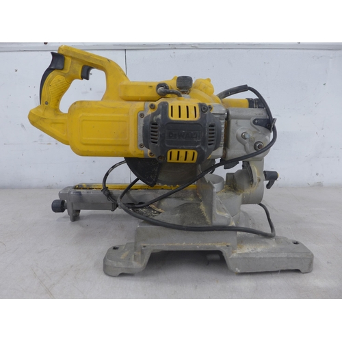 A DeWalt DW5773 mitre saw