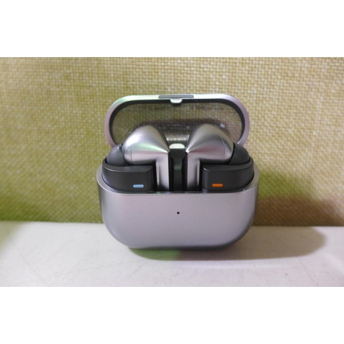 Samsung Galaxy Buds3 Pro wireless ear buds, model no: SM-R630 *This lot ...