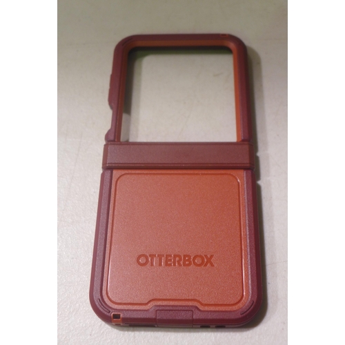 Otterbox Defender XT red phone case for Galaxy Z Flip6 - damaged *This ...