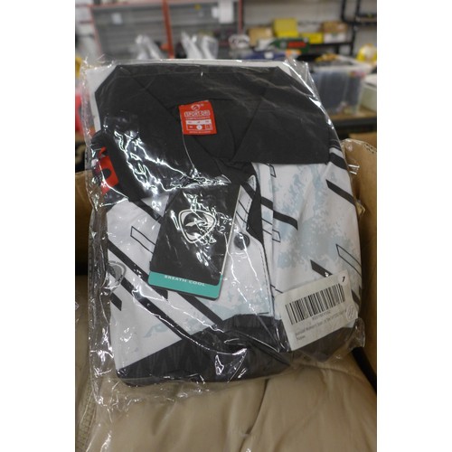 2 boxes of approximately 90 used and unused clothing items including ...